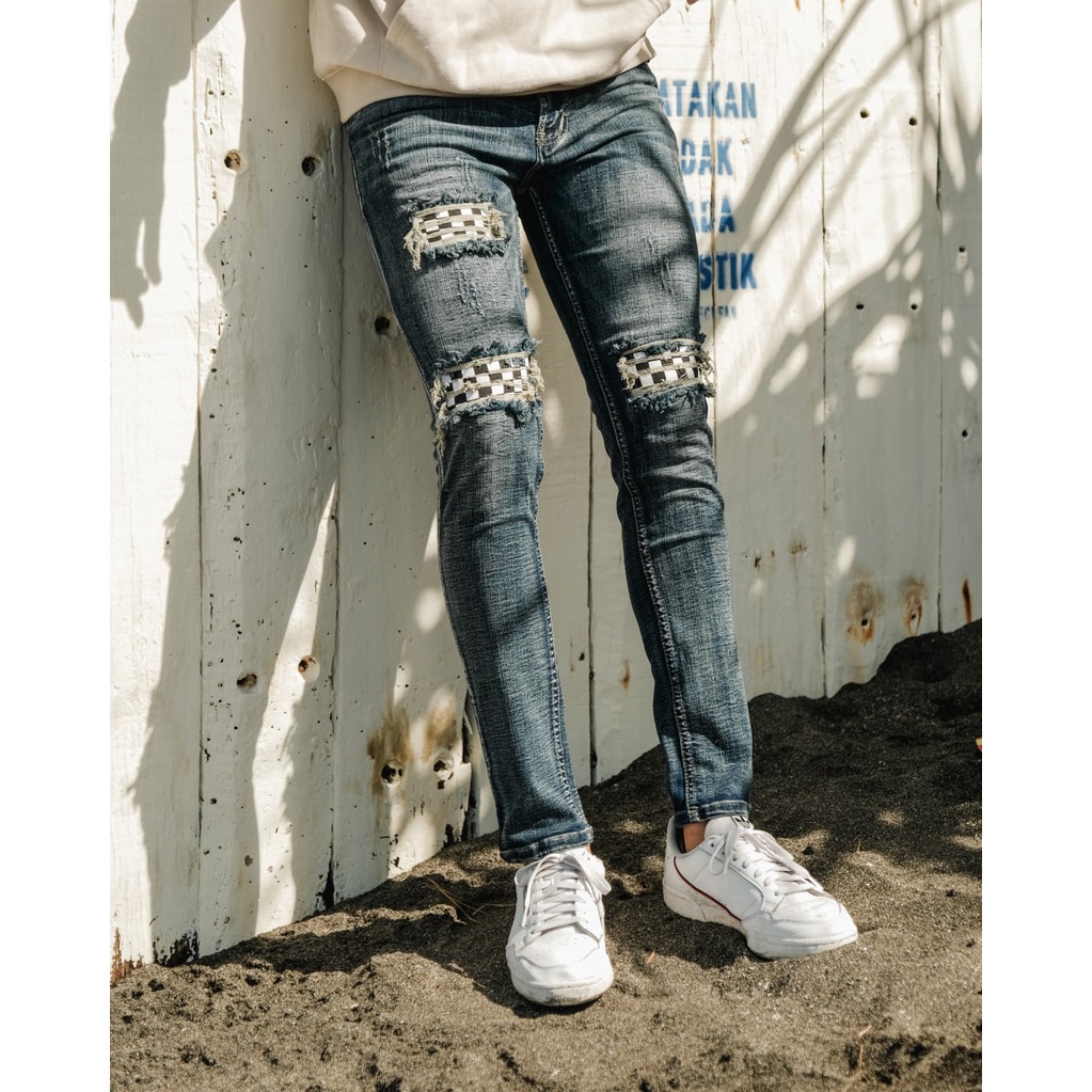 Jual Weird Jeans - Blue Chess - Celana Jeans Panjang Pria Slimfit ...