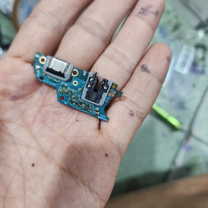Jual papan cas Realme c51 original pcb charger Realme c51 original ...