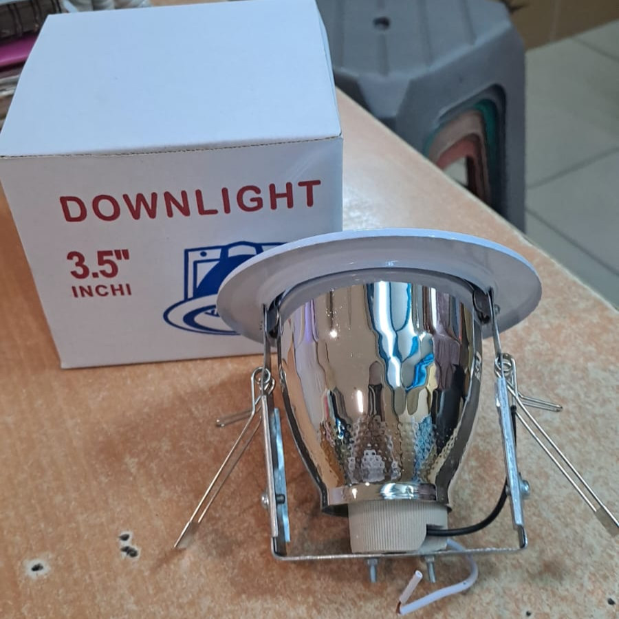 Jual Downlight 4 inch Kap Lampu Downlight Fitting E27 4 inch Putih ...