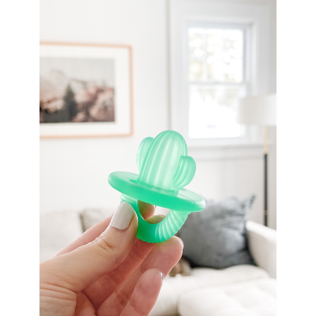 Jual Itzy Ritzy Teensy Teether Soothing Silicone Teether | Gigitan Bayi ...