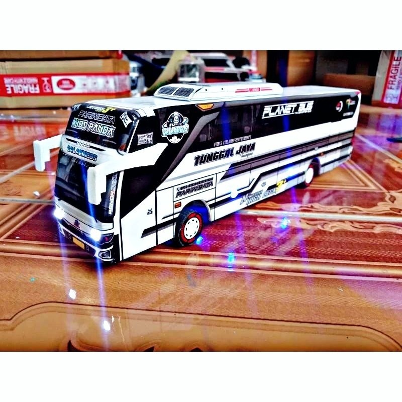 Jual Bus Telolet Basuri Miniatur Bus Miniatur Bis Spesial Mainan Hadiah ...