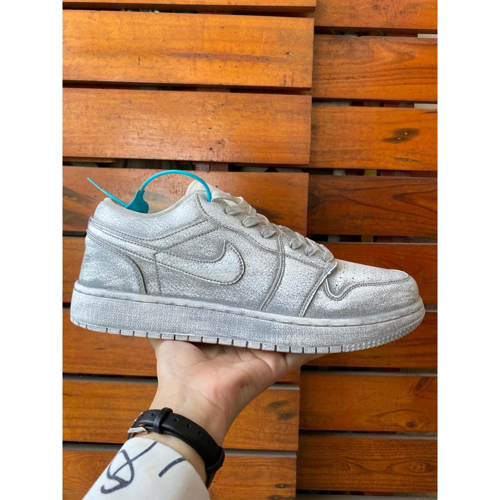 Jual SEPATU N1K3 J0RDA4 LOW SE BLACK MASCOT PUTIH 40-44 | Shopee Indonesia