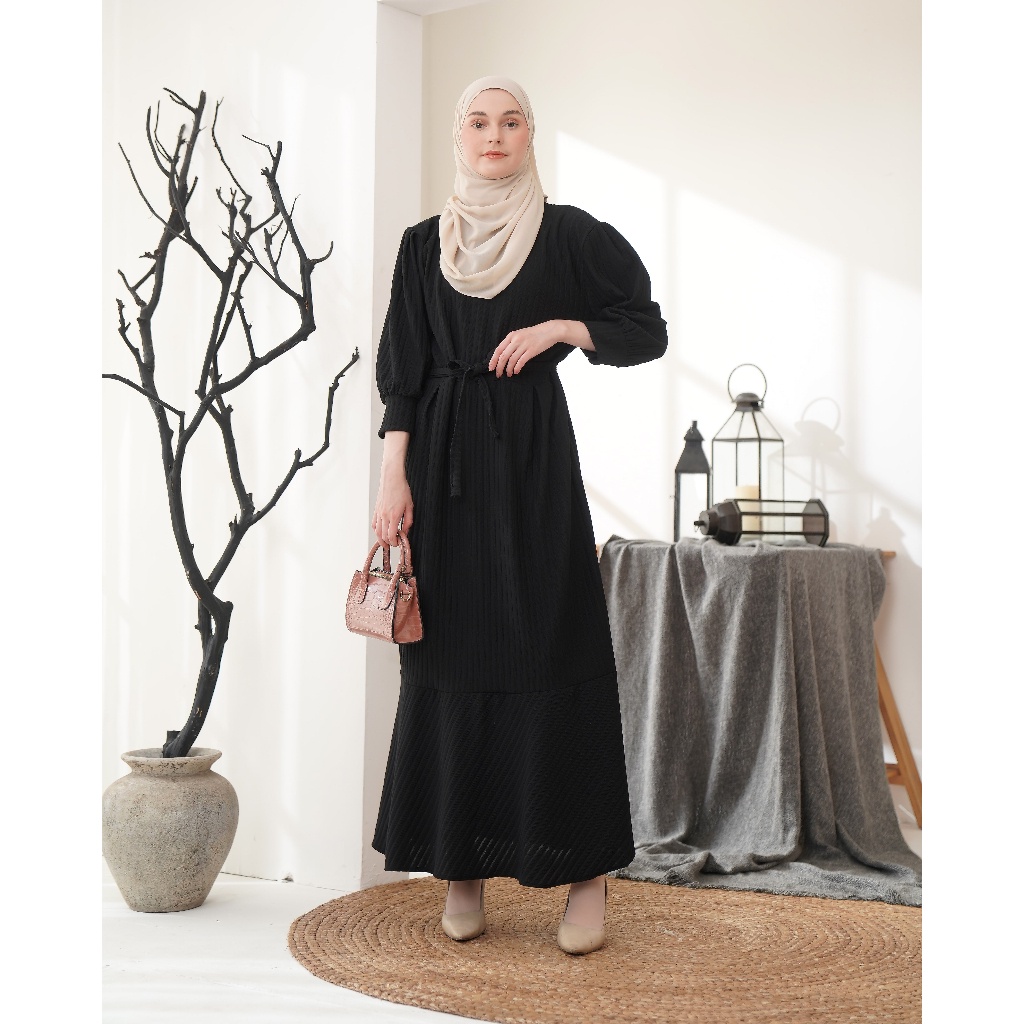 Jual Medina Aleesha Hitam - Gamis Wanita Muslim Polos Jumbo Terbaru ...