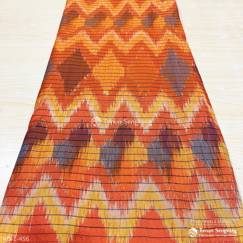Jual Kain Tenun Ikat Sutra Bugis Makassar Jingga - Tenun Sengkang IND-1 ...