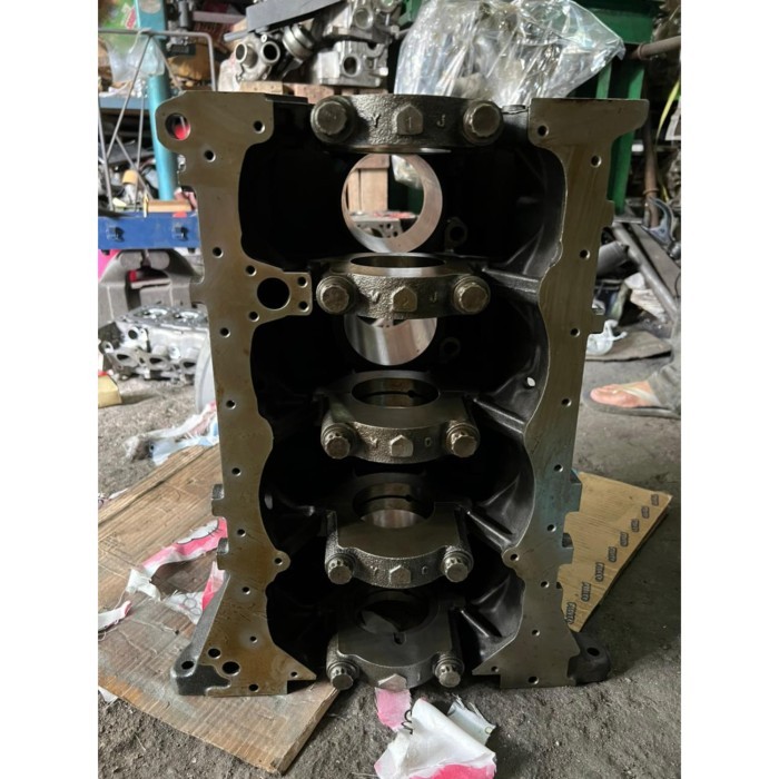 Jual Block Engine Blok Mesin Only Toyota Innova Diesel Engine 2KD ...