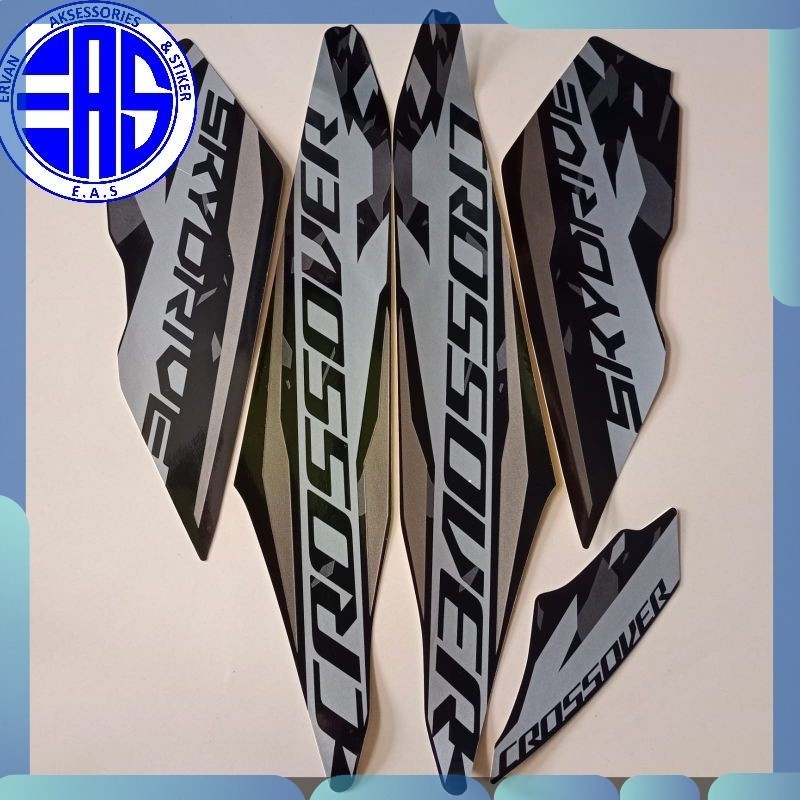 Jual Stiker Striping Suzuki SkyDrive sky drive crossover 2020 hitam ...