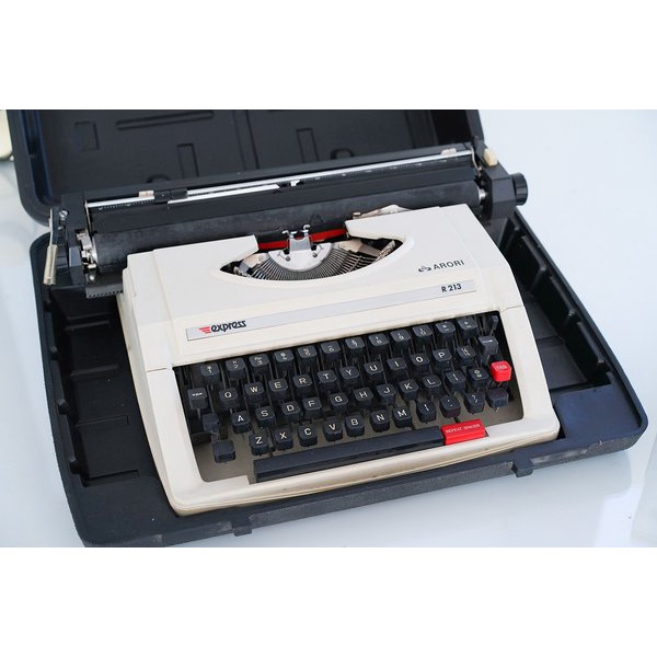Jual Mesin Tik / Ketik Manual ARORI EXPRESS R213 13" Inc 100% BARU ...