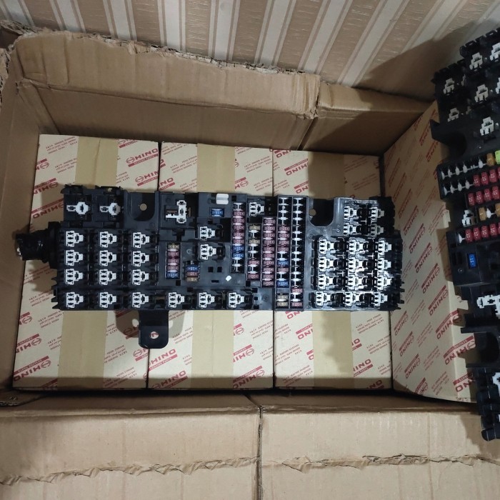 Jual BOX SIKRING HINO 500 EX COPOTAN berkualitas | Shopee Indonesia