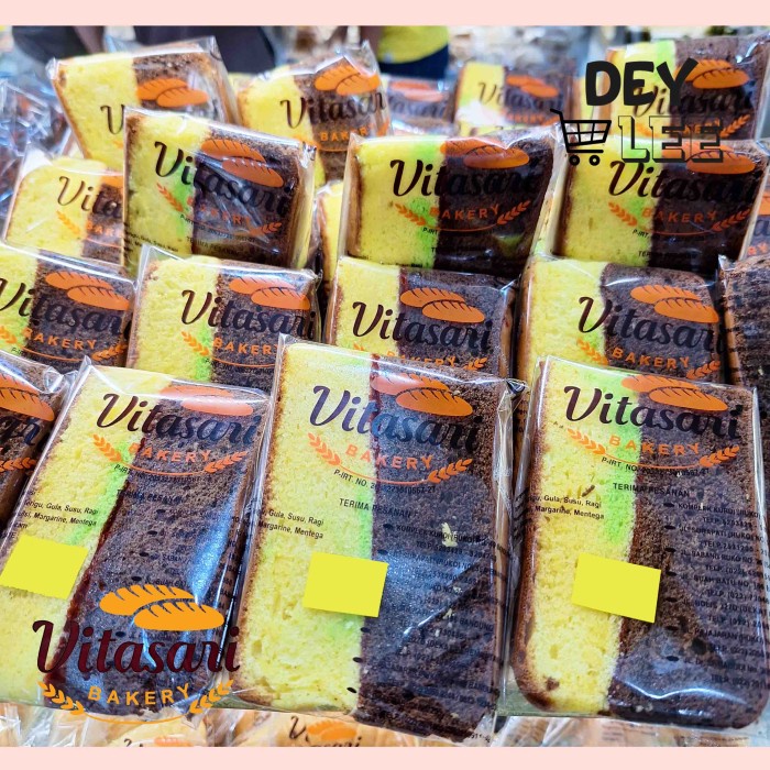 Jual VITASARI Lapis Malang Segitiga Bolu Potong Cake Kue Bandung | Shopee Indonesia