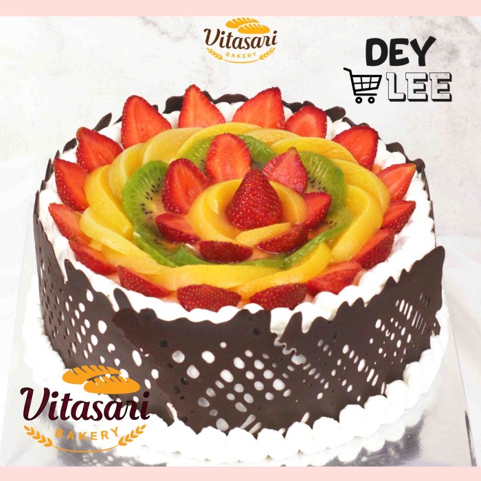 Jual VITASARI Fruit Chocolate Cake Bulat 20cm Kue Ulang Tahun Birthday ...