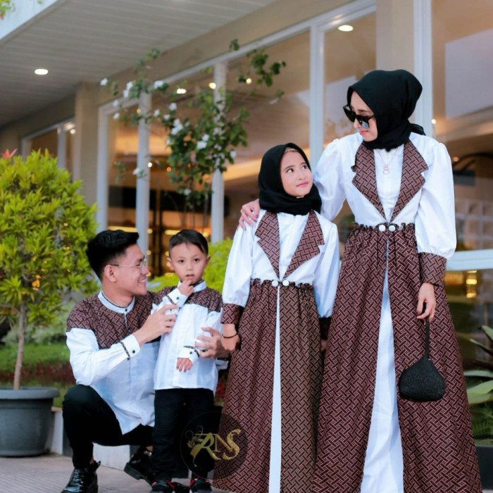 Jual sarimbit keluarga baju lebaran keluarga batik idul fitri | Shopee ...
