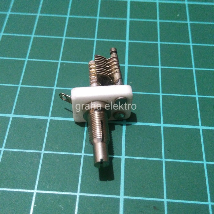 Jual 10pf 10 pf vc varco variable capacitor trimer trimmer besi GO165 ...