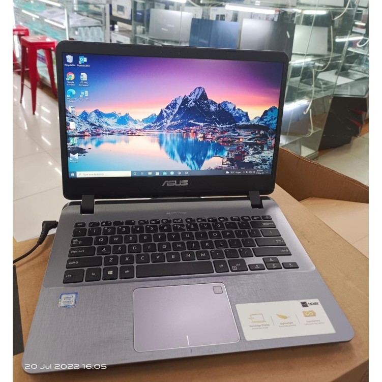 Jual laptop second bekas Asus a407u Core i3 gen7 ram 4gb hdd 1tb mulus ...