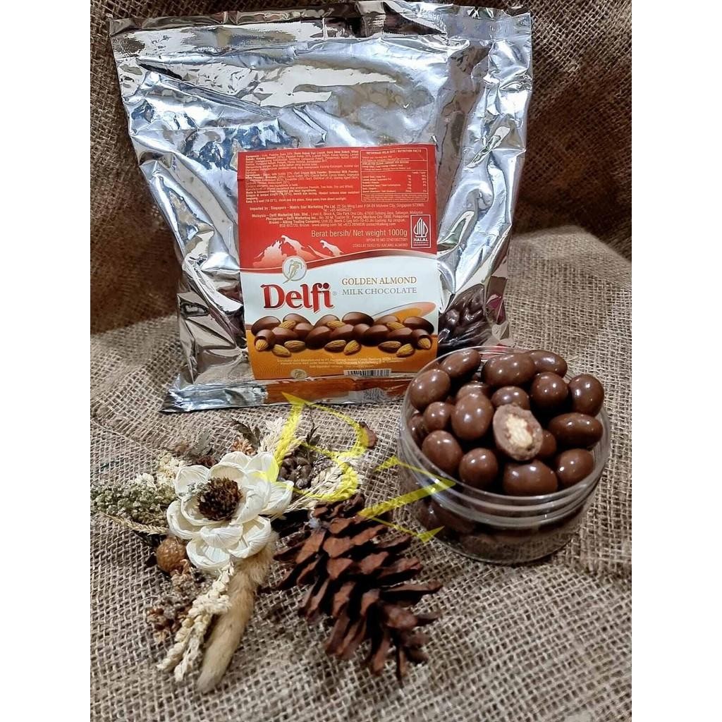 Jual FREE DUS Coklat DELFI 500 gram Crunchy Cashew Mede Mete Milk ...