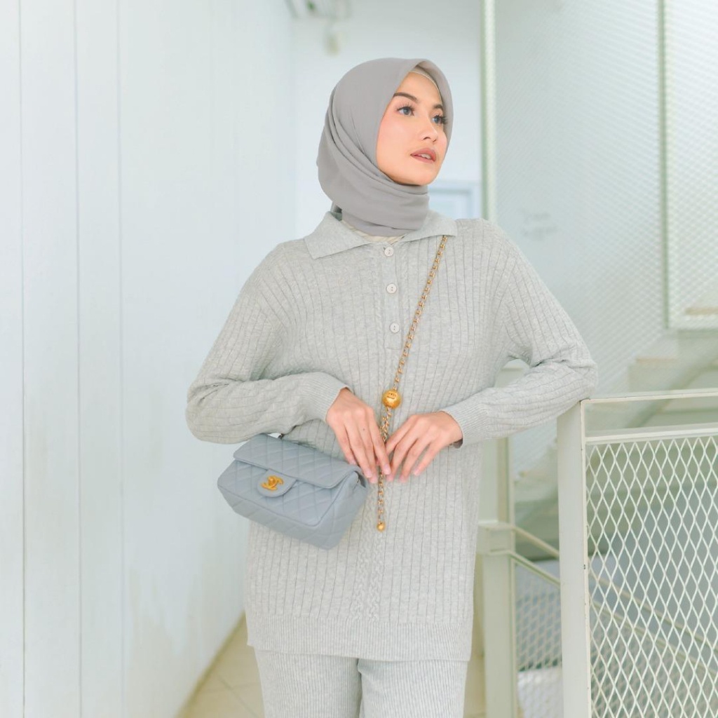 Jual Muda Official Ran Blouse - Powder | Shopee Indonesia