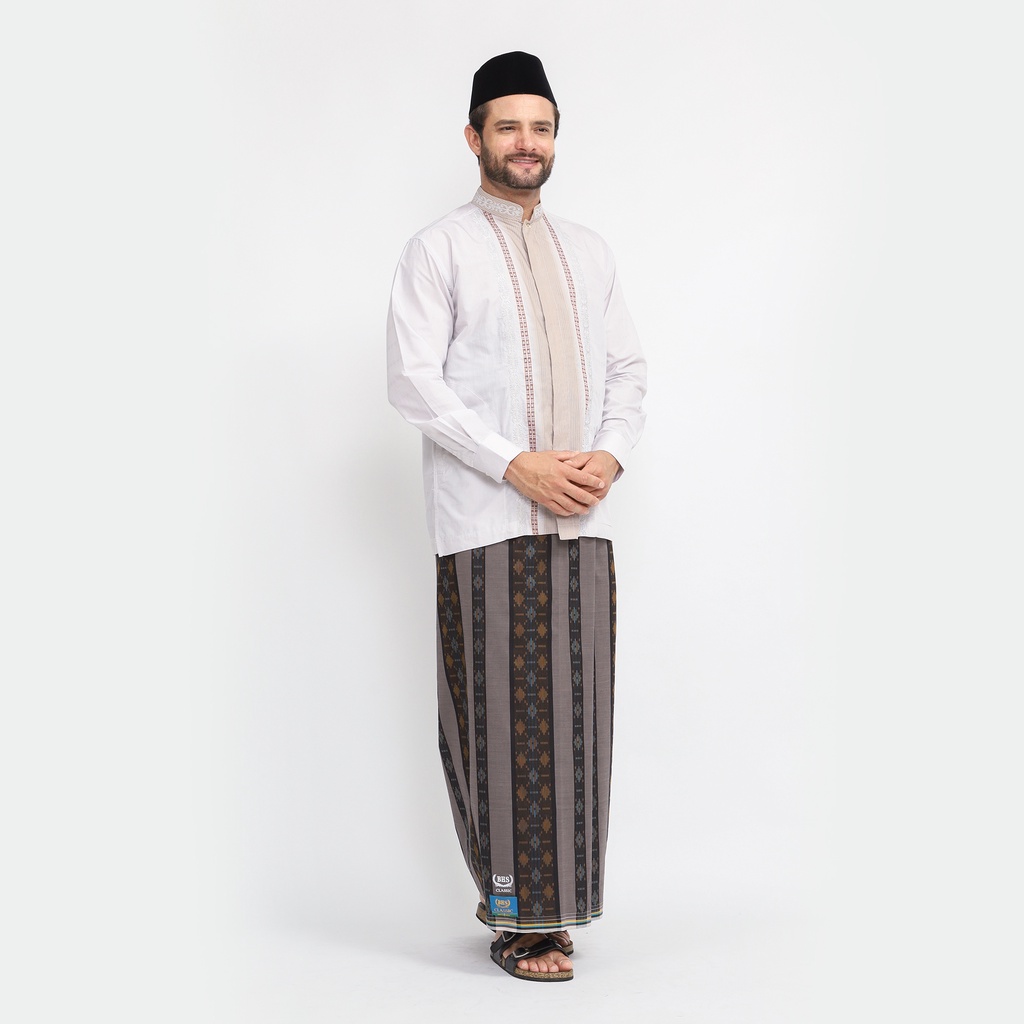 Jual Sarung BHS Classic Gold Motif C44 DKA Hitam Abu | Shopee Indonesia