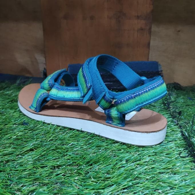 Jual Sandal gunung teva Women original bukan eiger consina arei ...