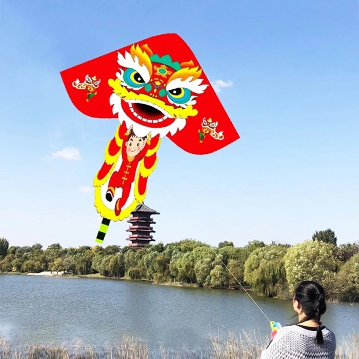 Jual Mainan Layangan Lion Dance / Layangan motif singa barongsai ...