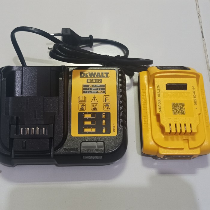 Jual [ WIJAYA OFFICIAL ] DEWALT BATTERY CHARGER BATERAI DCB183 DCB112 ...