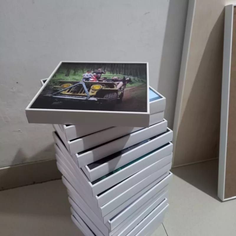 Jual Frame Blok A4 Minimalis 21 x 30 cm - Cocok untuk foto colase ...
