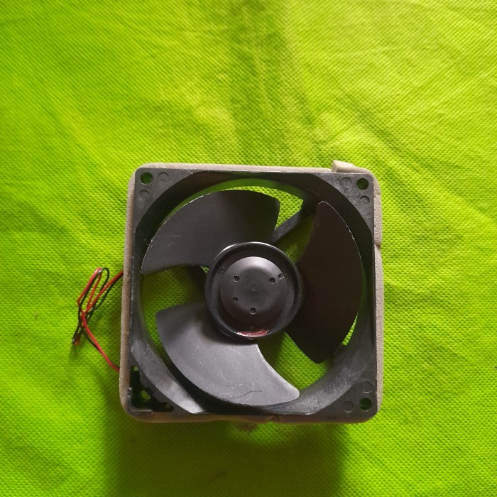 Jual Motor fan Kipas Evaporator Kulkas Panasonic 2 Pintu Nidec 8V DC 0 ...
