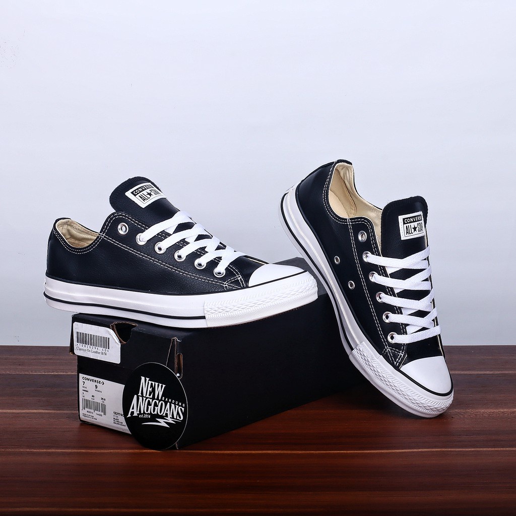 Jual Sepatu Converse All Star Classic Leather Kulit Black White Hitam ...