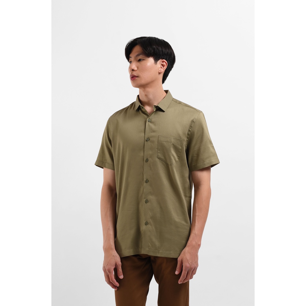 Jual MANZONE Kemeja Pria Lengan Pendek WALT 04-OL - OLIVE | Shopee ...