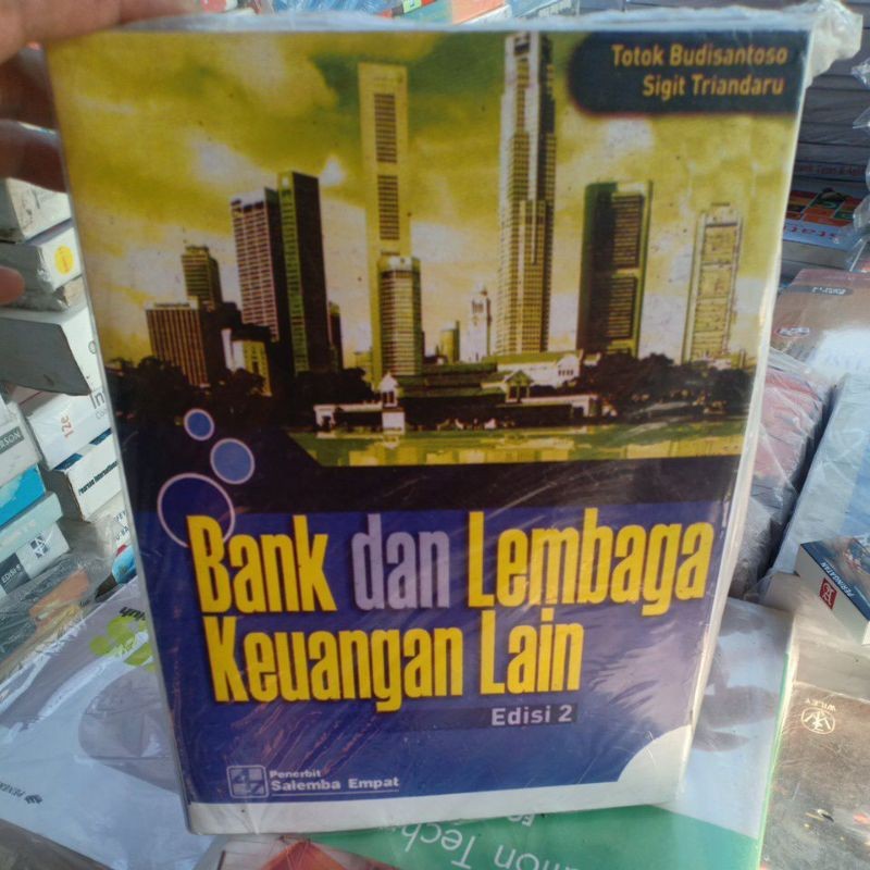 Jual Bank dan lembaga keuangan lain edisi 2 totok budisantoso | Shopee Indonesia