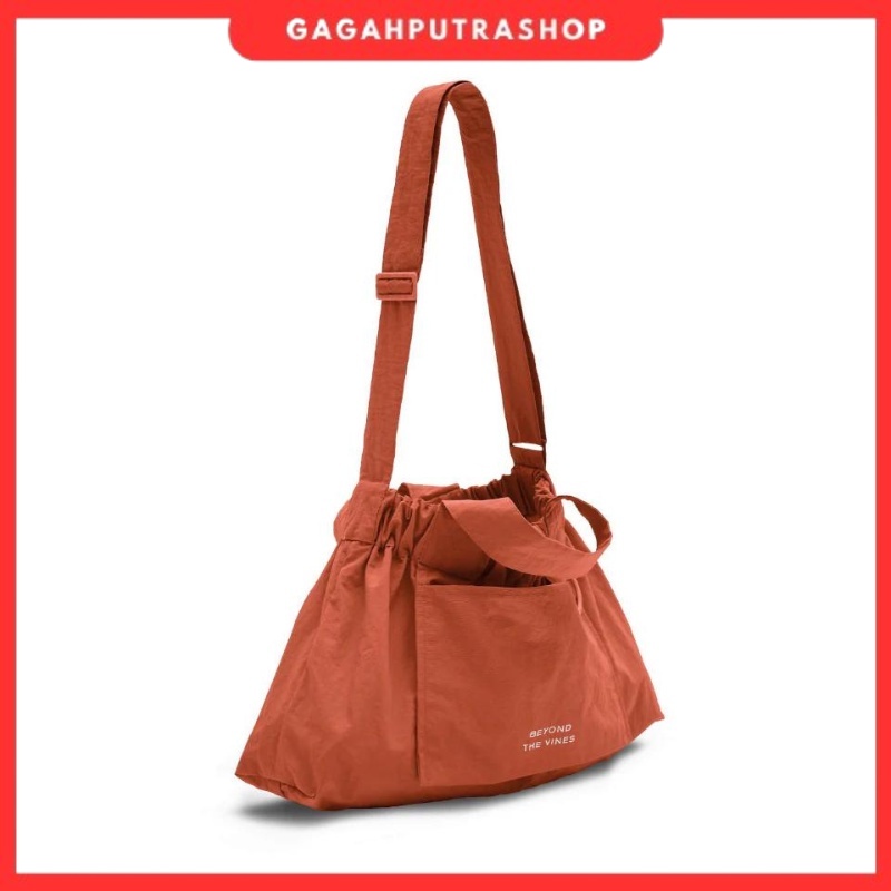 Jual TAS DUMPLING BAG SELEMPANG LIPAT WANITA BEYOND THE VINES BTV ...