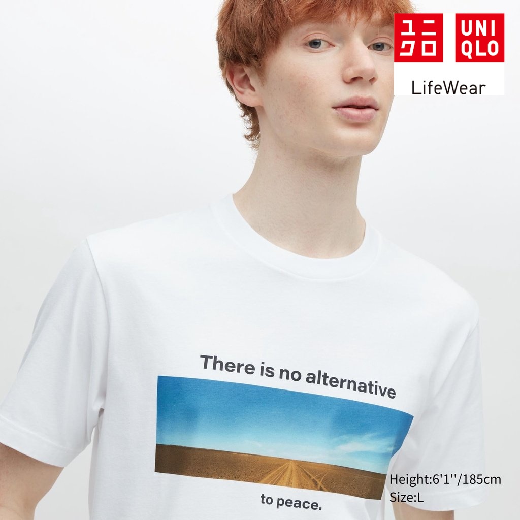 Jual Uniqlo Peace For All UT Wim Wenders Lengan Pendek | Shopee Indonesia