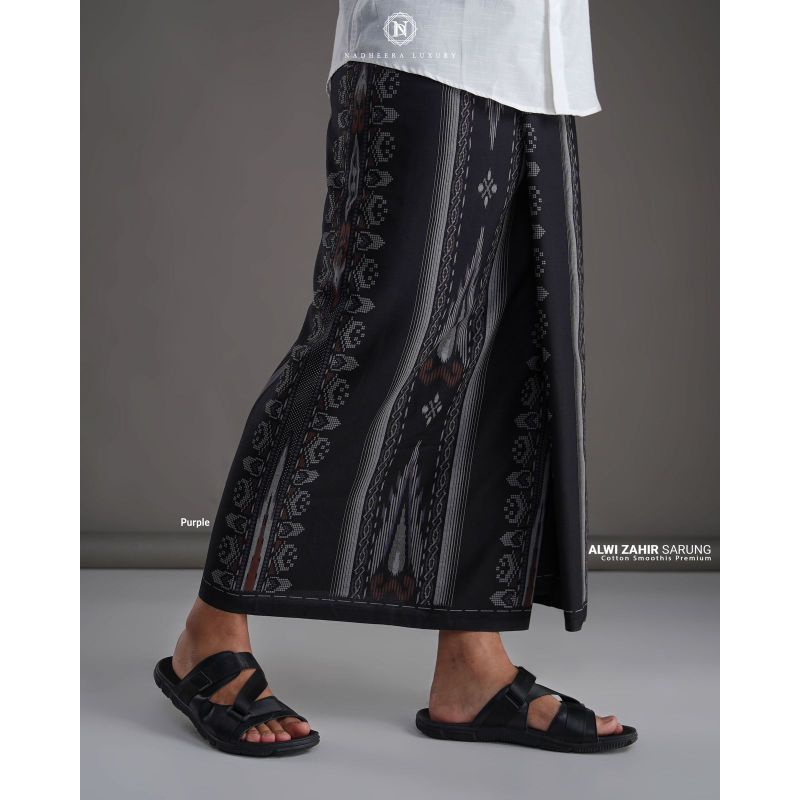 Jual Sarung Alwi Zahir New Dewasa Hitam Motif Batik || Sarung Tenun ...