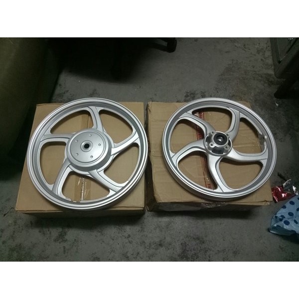 Jual vleg nouvo s | Shopee Indonesia