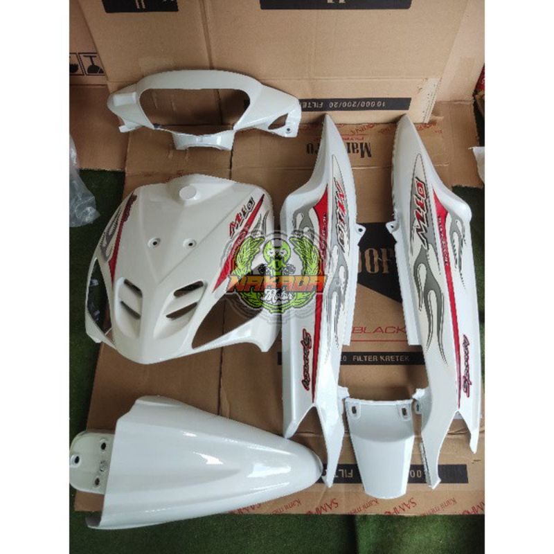 Jual YAMAHA MIO SPORTY COVER BODY HALUS FULL SET PUTIH 2006 2007 ...