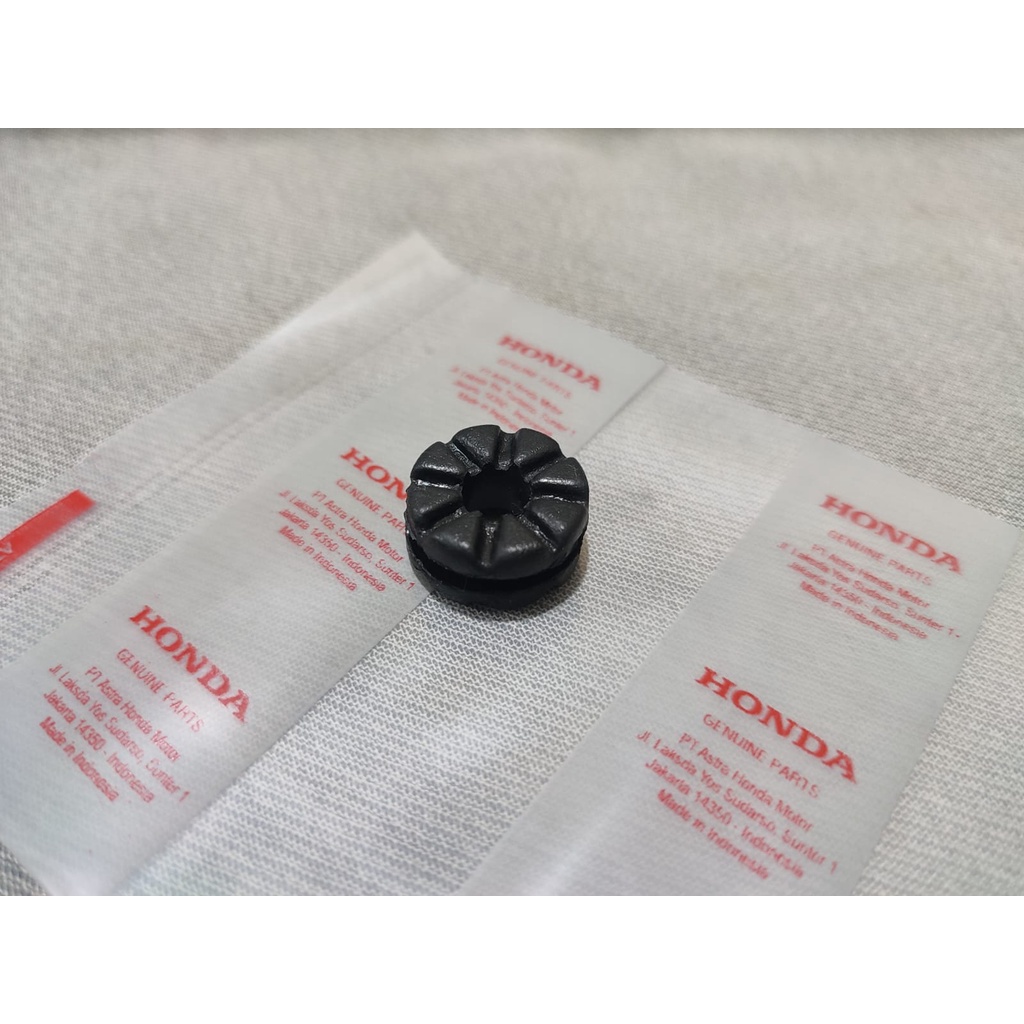 Jual Karet bantalan visor body plat nomor rubber lower cowl mount Honda ...