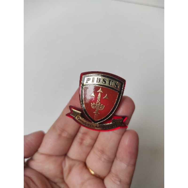 Jual Pin Pidsus Akrilik Merah | pin kejaksaan ri | Shopee Indonesia