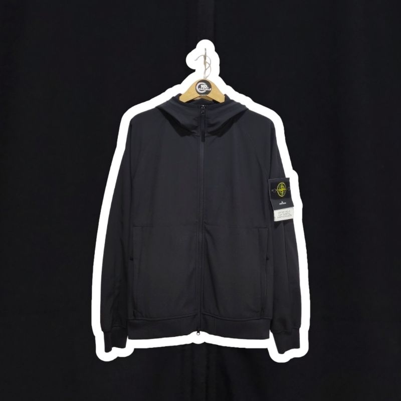 Jual STONE ISLAND LIGHT SOFT SHELL-R BLACK | Shopee Indonesia