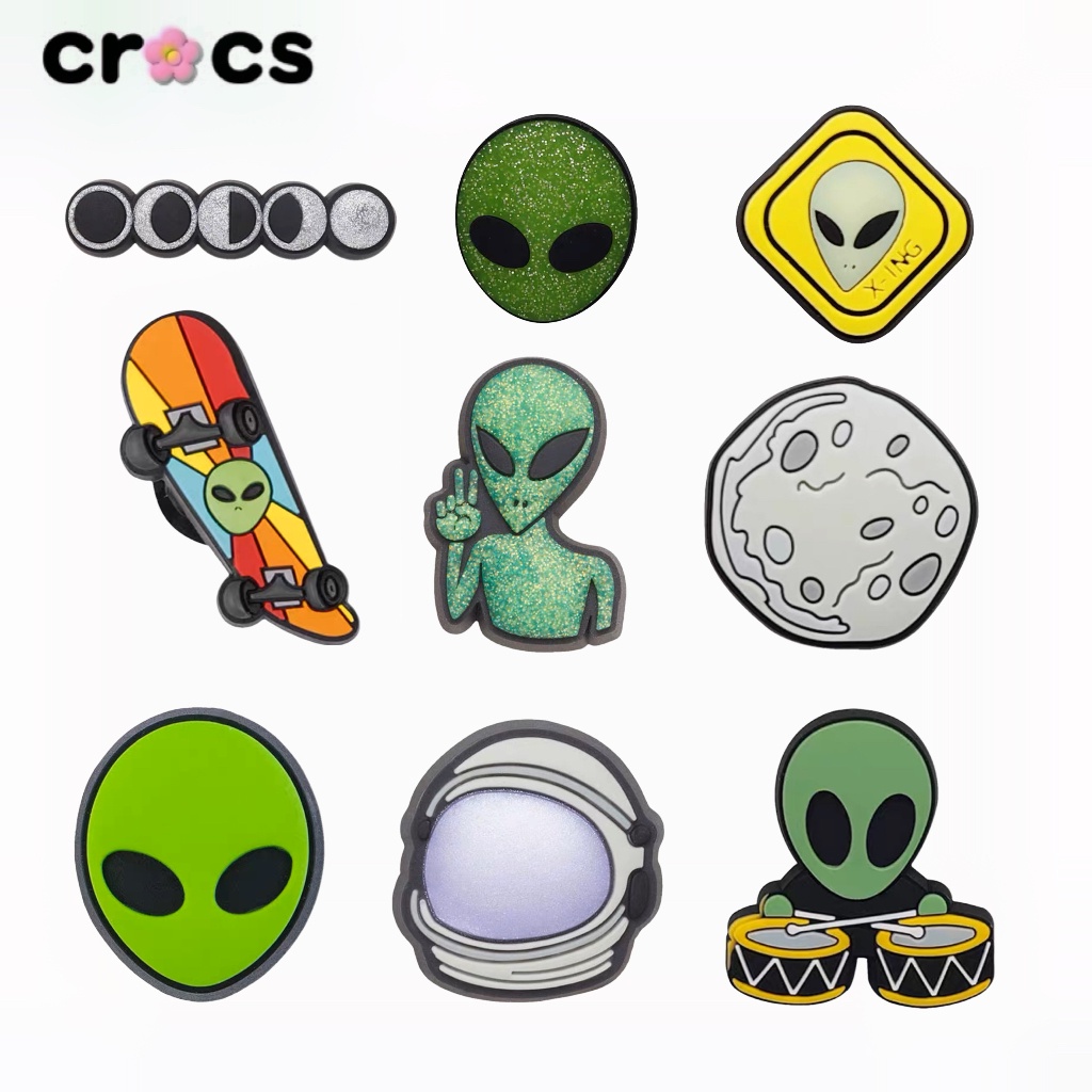Jual jibbitz crocs charms Alien Series Shoe Buckle Hole Accessories ...