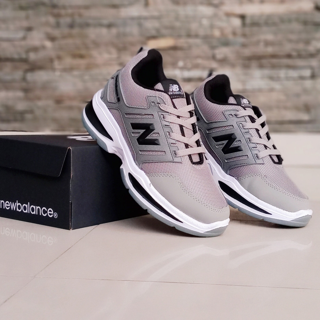 Jual SEPATU SKET RUNNING DAN OLAH RAGA LARI SENAM DAN VOLLY BALL UNTUK ...