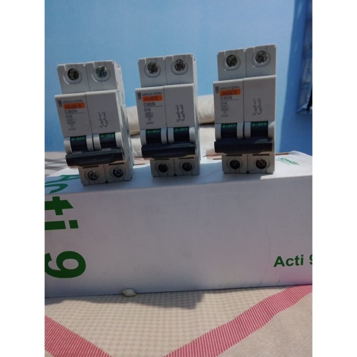 Jual MCB Multi9/Multi 9 Merlin Gerin C60N 2P 16A / MCB Merlin Gerin 2P 16A | Shopee Indonesia