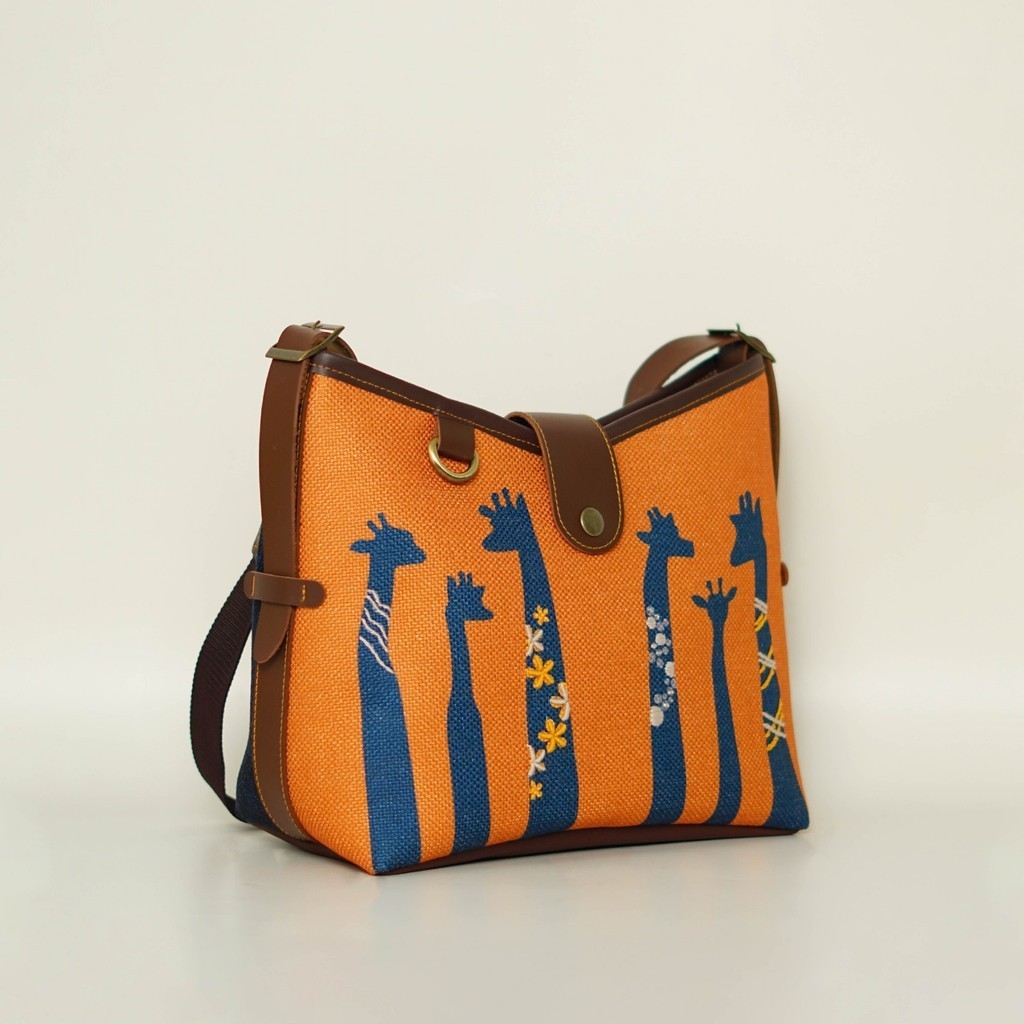 Jual MARAWA Tsuna - Aile Tas Selempang Totebag Sedang Etnik Wanita ...