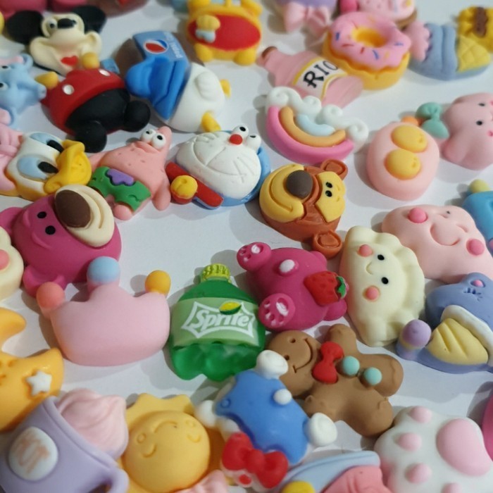 Jual Sticker 3D Clay karakter lotso doraemon sponge bob mickey donald ...