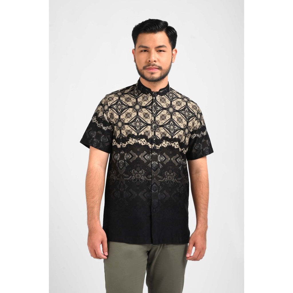 Jual MANZONE Kemeja Batik Shanghai Lengan Pendek BARAMAN - BLACK BROWN ...