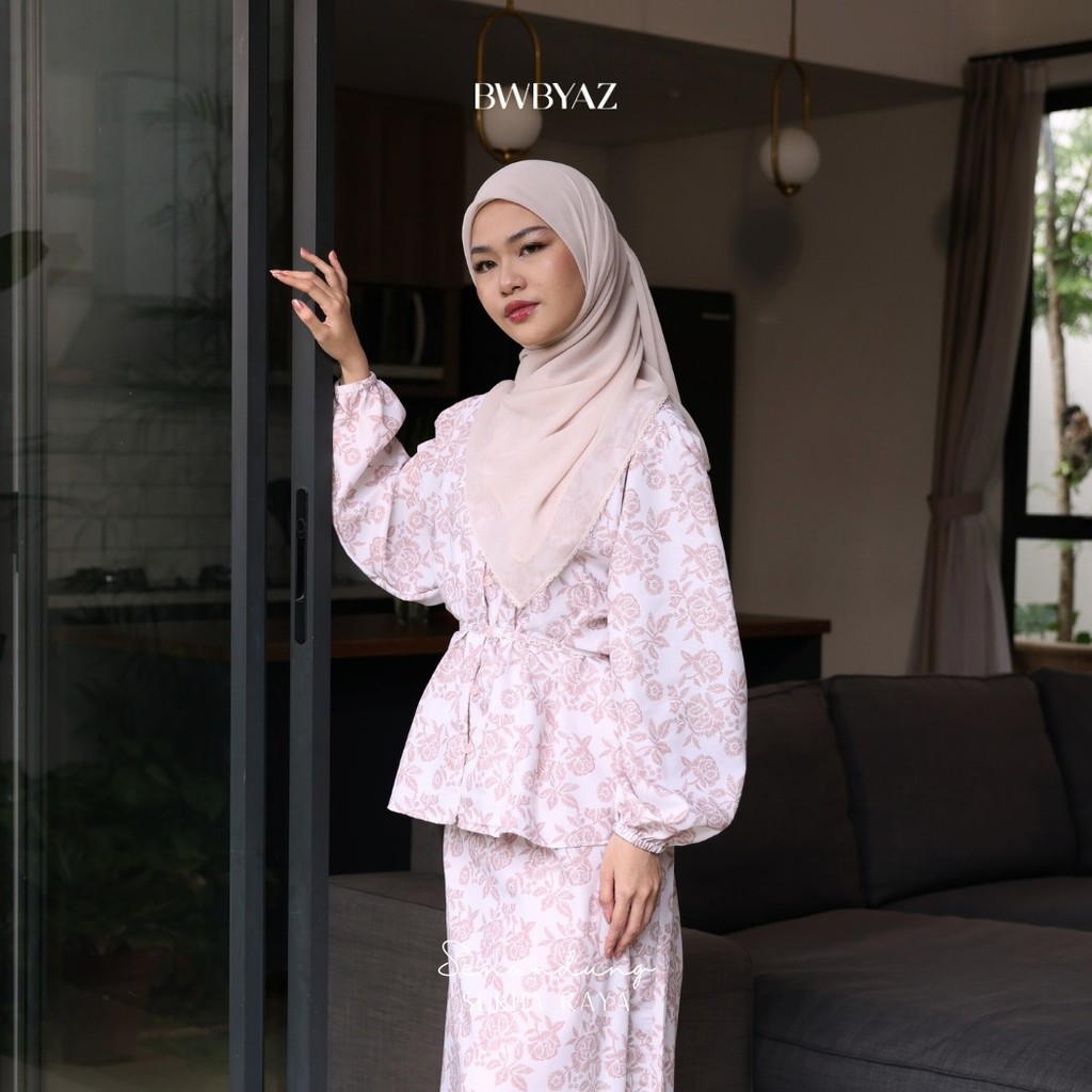 Jual BWBYAZ – SENANDUNG SUKHA RAYA - ALISHA FLOWER BLOUSE [READY STOCK ...