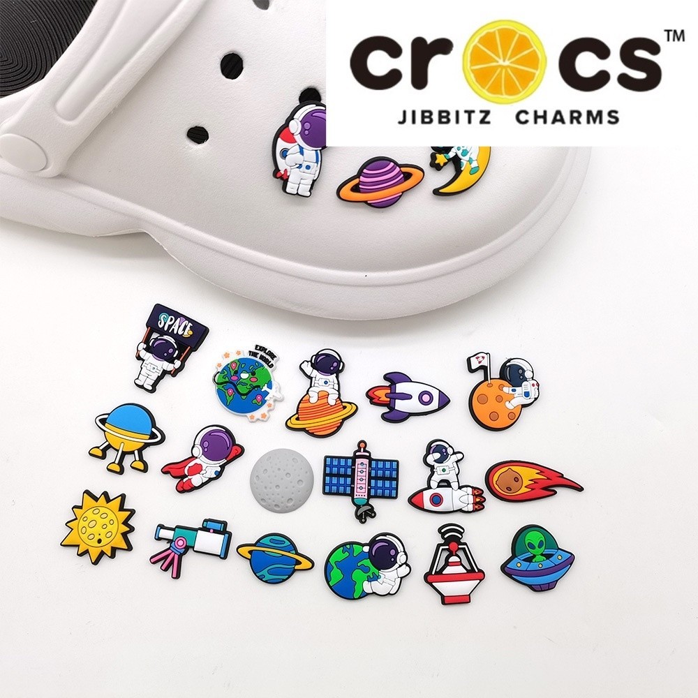 Jual Crocs Jibbitz 195 Pin Sandal Ufo Planet Terbaru Lucu Cewek ...