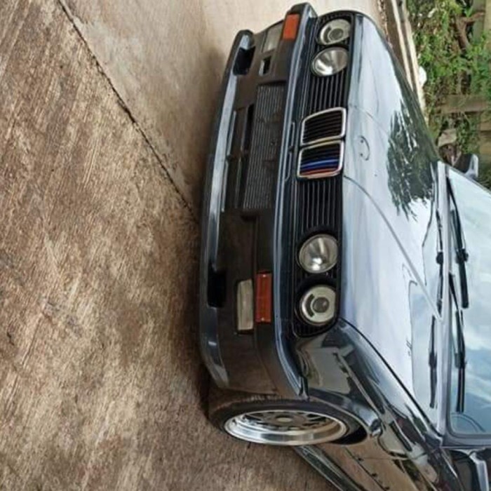 Jual bemper BMW e30 model m tech 1 full set | Shopee Indonesia