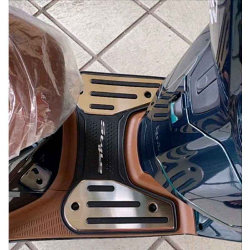 Jual Karpet Alas Pijakan Kaki Honda Stylo 160 Original AHM (BISA COD) | Shopee Indonesia