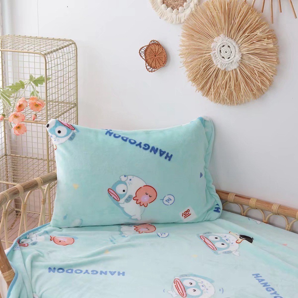 Jual Selimut Hangyodon Ikan Biru Blue Fish Blanket KS | Shopee Indonesia
