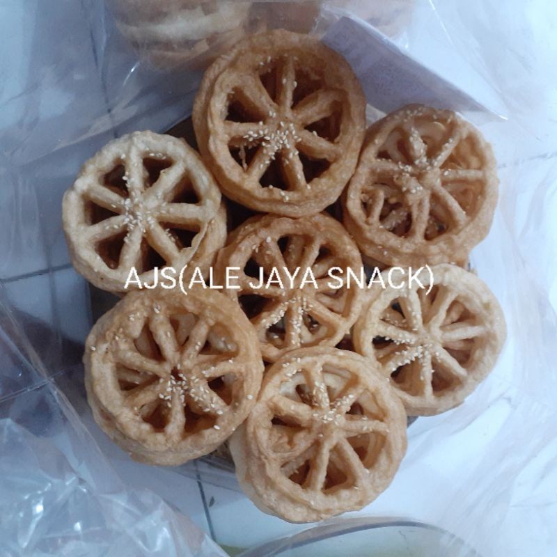 Jual (snack)KUE KEMBANG GOYANG MANIS GURIH RENYAH CEMILAN KILOAN TRADISIONAL | SNACK LEZAT DEPOK ...