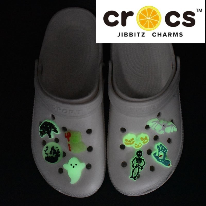 Jual Crocs Jibbitz 336 Pin Sandal Skeleton Tengkorak Glow Hiasan Sendal ...