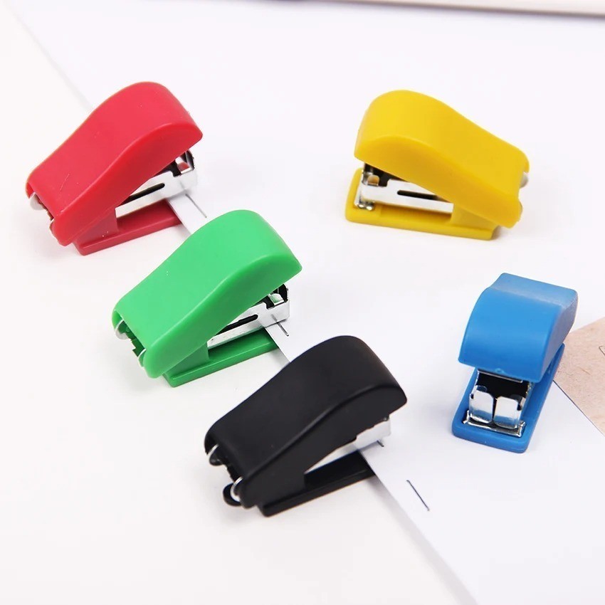 Jual ASS STAPLER MINI FREE REFILL - STAPLES STEPLES CEKREKAN HEKTER ...